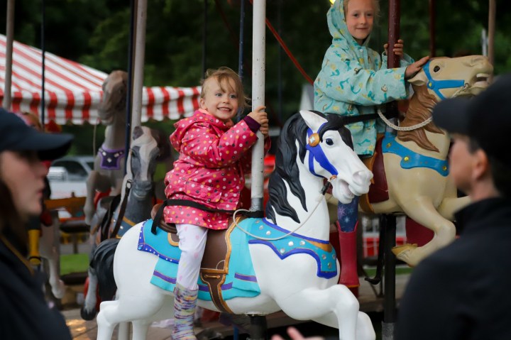 Midway Fun – Casco Days